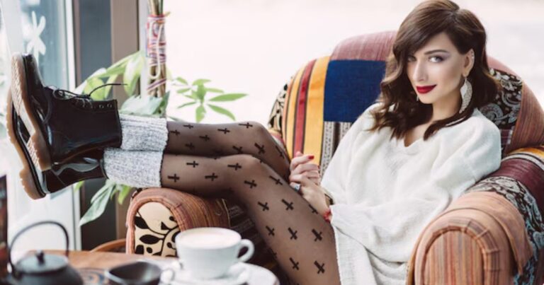 The Ultimate Guide to Lolita Fashion: Styles and Art